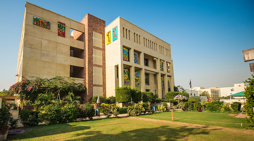 Haque Academy Logo